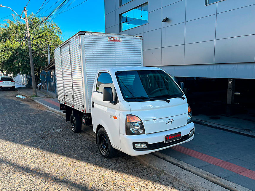 caminhao hyundai hr hdb 2018 - Beretta automóveis - Criciúma SC